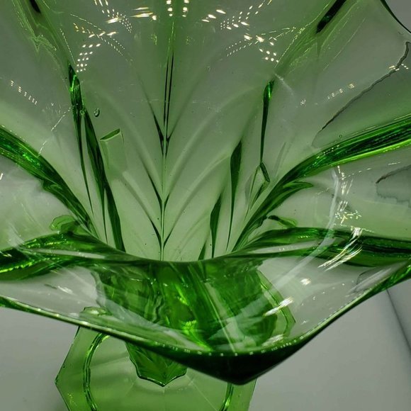 Stolzle Style | Art | Vaselineuranium Glass Stolzle Style Art Deco ...